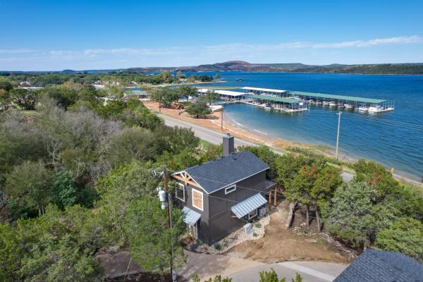 Modern Graford Cabin Walk To Possum Kingdom Lake! - Possum Kingdom Lake, TX