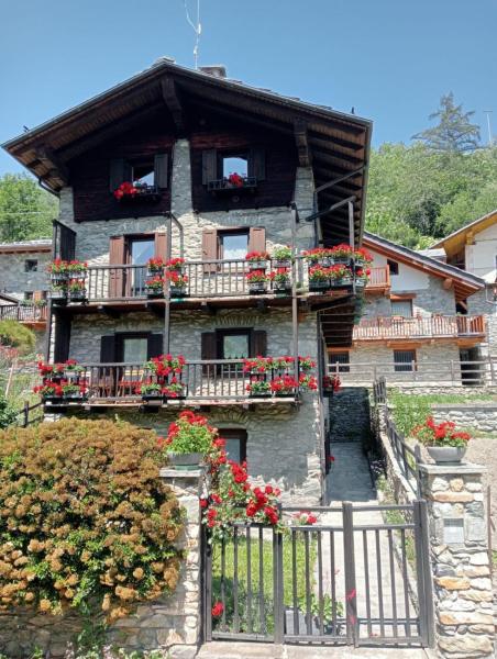 Maison Baradis - Grazioso E Tranquillo Trilocale Con Vista Montagne - Aosta