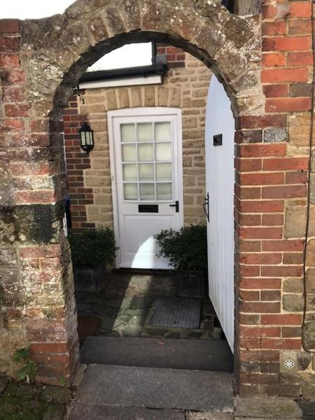 Charming Property In The Heart Of Midhurst - South Downs