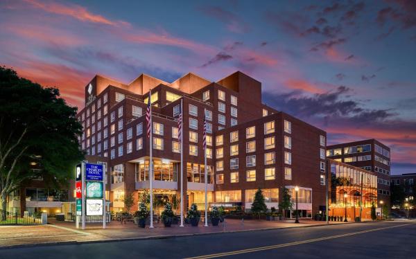 The Charles Hotel In Harvard Square - Brookline, MA