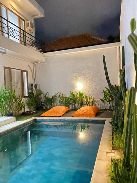 Villa Akmali Seminyak Basangkasa- 2 Bedrooms - Kuta