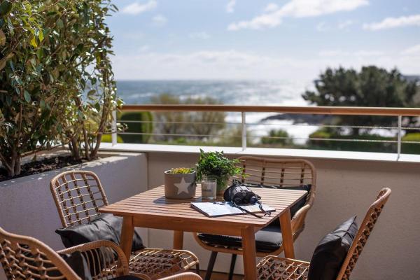 6 The Bay - Coldingham