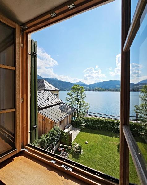 Lake & Mountain View Villa Tegernsee - Free Zirben Sauna, 4 Rooms For Family & Friends - Sonnenbichl