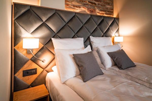 Mustang Boutique Rooms - Oradea