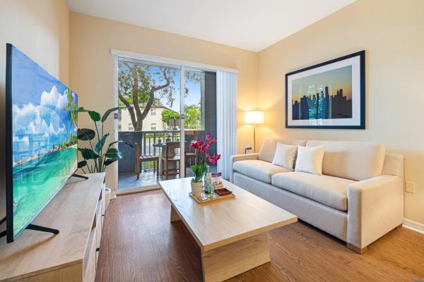 Dharma Home Suites South Miami At Red Road Commons - Aéroport international de Miami (MIA)