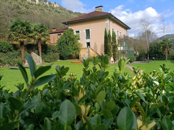 Hotel Boutique Villa De Palacios - Palacio De Aras - Ampuero