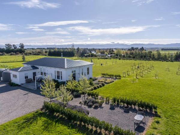 The White House, Martinborough - Martinborough