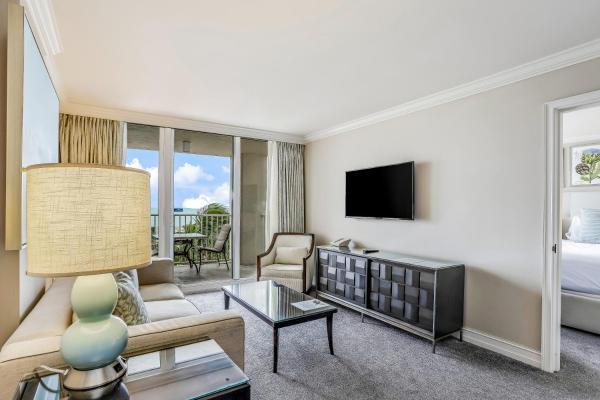 Marco Beach Ocean Suites - Florida