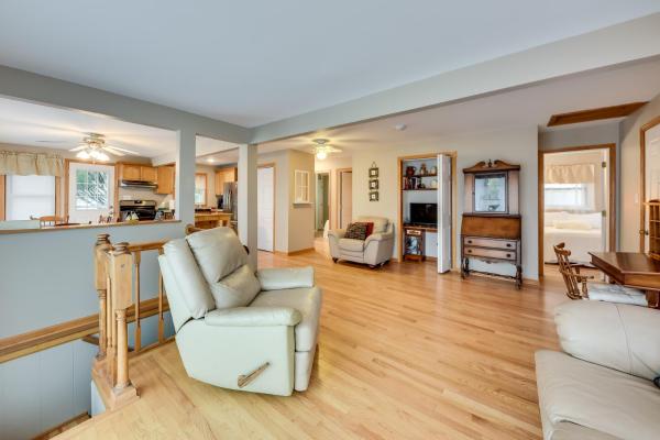 Salem Vacation Home With Dock Steps To Paddock Lake - Silver Lake, Salem