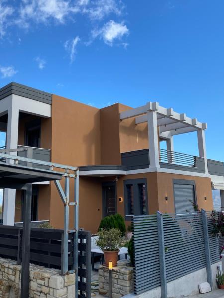 ΙΣΟΓΕΙΟ ΕΠΙΠΛΩΜΕΝΟ ΔΙΑΜΕΡΙΣΜΑ - Eubée