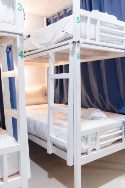 Nacha Hostel, Koh Phi Phi, Krabi. Thailand - Ao Nang