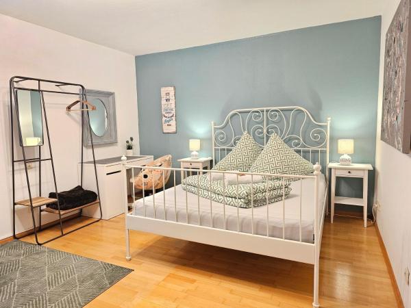 Doppelzimmer 2 I Geteiltes Bad & Küche I Mit Dem Zug Nur 4 Min Bis Zum Hauptbahnhof - Gundelfingen