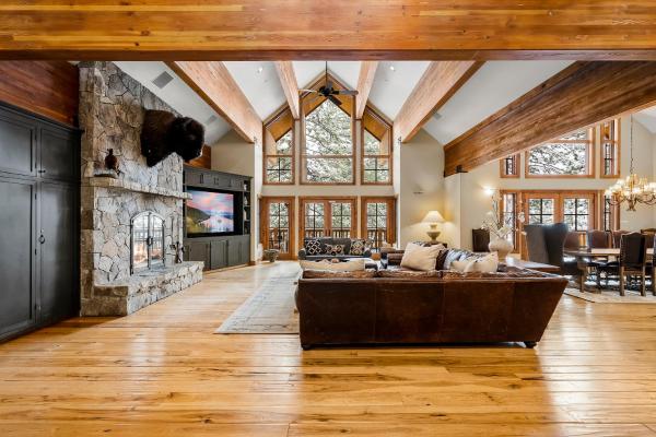 Large Luxury 6 Bedroom Family Home - Incline Village