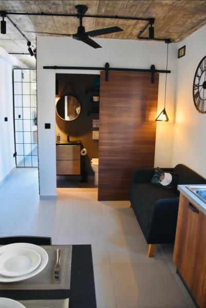 Chic Penthouse Industrial-style - Malta