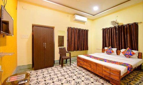 Fabexpress Golden Imperial - Nr Gariyahat Market - Howrah