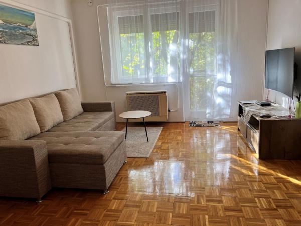 Karman Apartman - 2 Bedroom Entire Flat In The Center - Jászberény