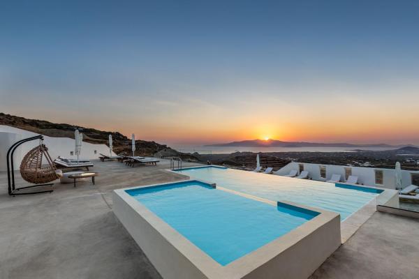 Mandilaras Village - The Panorama Of Naxos - Cyclades
