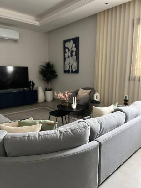 Saqeefa 9 - A01 - Self Entrance - Riad