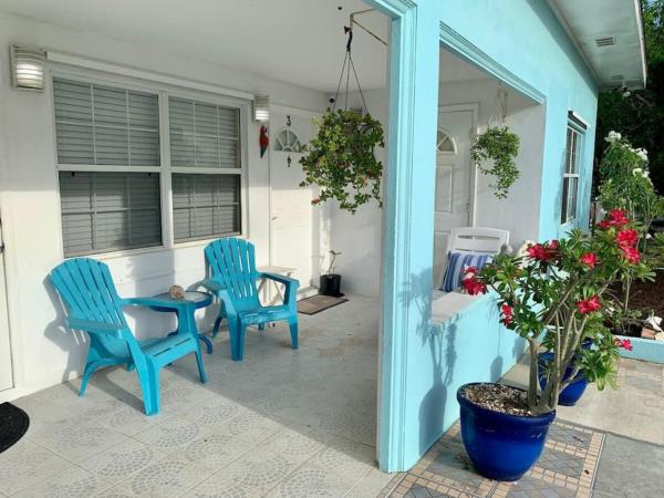 Suite 2, Blue Pavilion - Steps To Beach - Cayman Islands