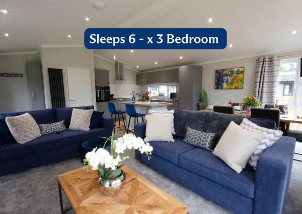 Hollicarrs - Lilypad Lodge - Selby