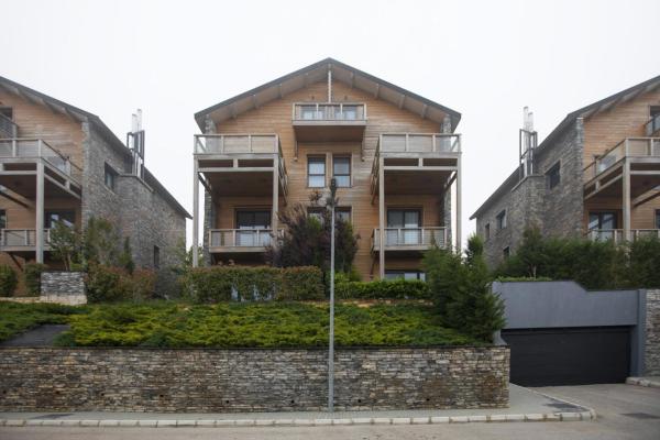 Gloom 3-br Apt In Tilal Faqra - Lebanon