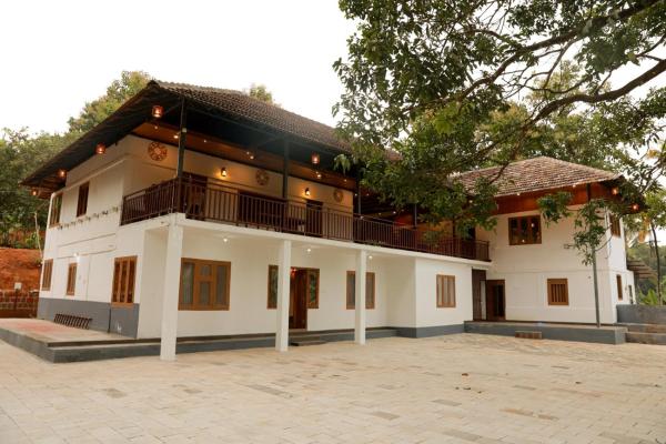 Best Heritage Home - Iritty
