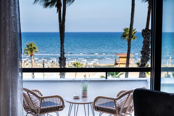 Quattro Beachfront Sea View Ap 206 - Larnaca