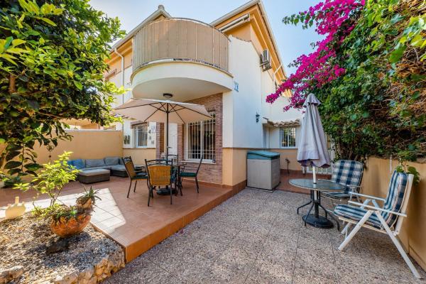 Garden Sweets Chalet - Playa Flamenca