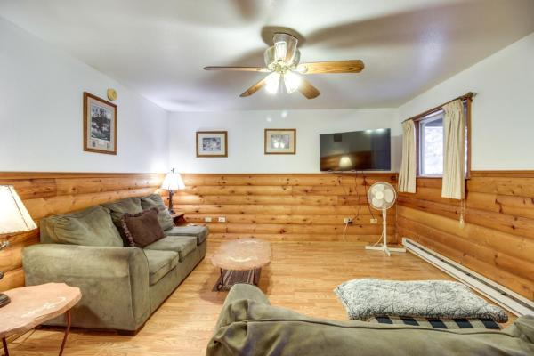 Lakefront Bemidji Getaway With Community Beach! - Lake Bemidji State Park, Bemidji