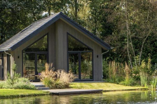 Eco Villa In Latour By Scenic Pond - Eindhoven