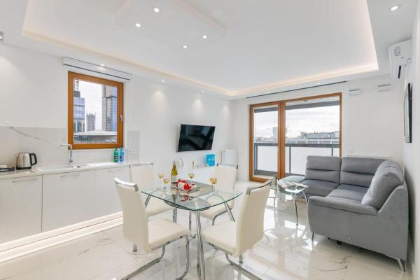 Karolkowa 28 - Prestigious Apartment With Balcony By Renters Prestige - Warschau