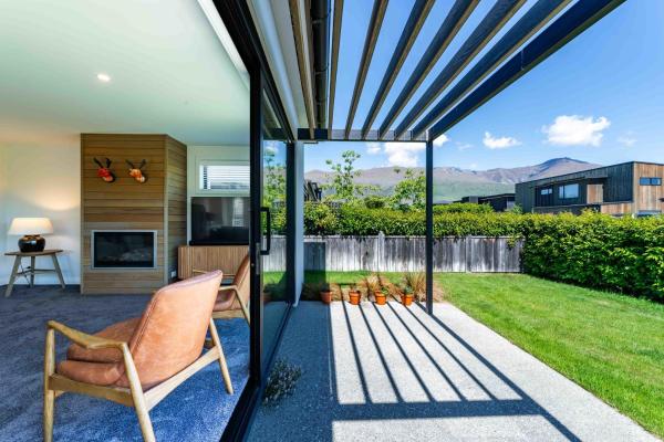 Serenity Haven: Retreat With Panoramic Views - Wanaka