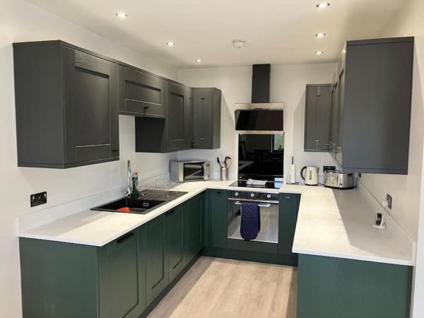 Newly Renovated, Modern Bungalow - Quiet Location - Lytham St Annes