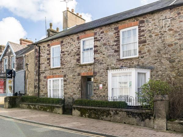 New Cross House - Solva