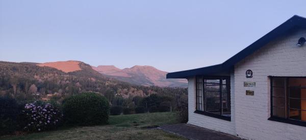 Daneswold Country Cottage And Manor House - Hogsback
