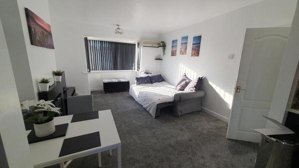 High St , 2 Bed Slp 6 Seaside Flat - Fareham