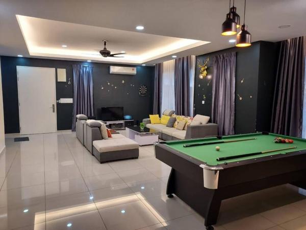 Party House Corner Lot Bandar Sri Sendayan Seremban - Seremban