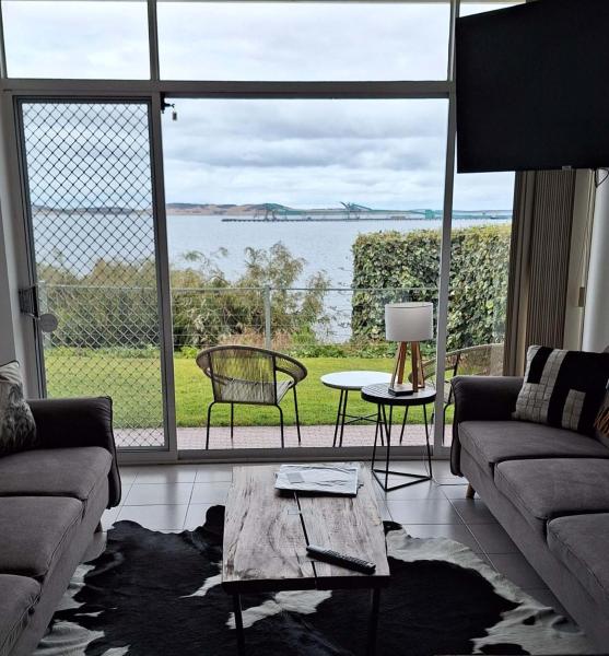 On The Waters Edge - Port Lincoln