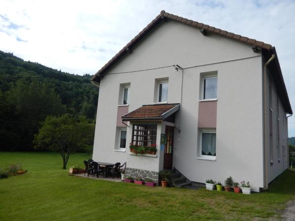 Gîte En Pleine Nature, Proche De La Bresse Avec Activités Familiales, Terrasse Et Poêle à Bois - Fr-1-589-70 - Lorena
