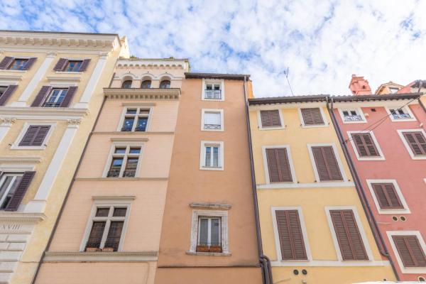 Ac21 - Palazzetto Campo De' Fiori - Rom