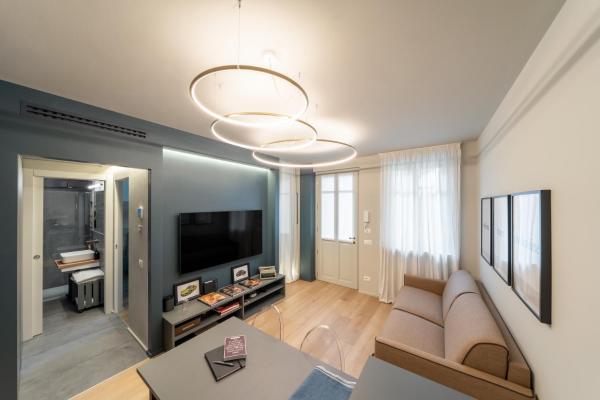Casa Da Anna, Centro Storico Alloggio Di Design, Con Parcheggio - Alba