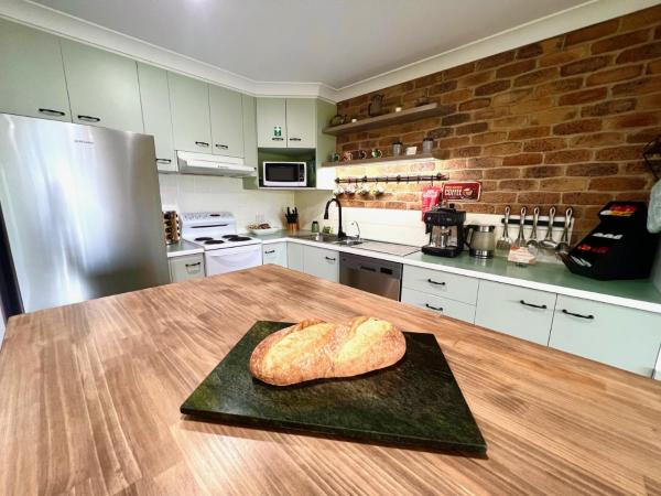 Three Palms - Beaudesert