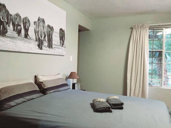 House On Seekoei Road, Walking Distance From Fence - Marloth Park