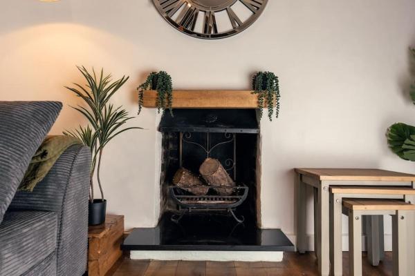 Cosy Hillside Cottage - Worcester