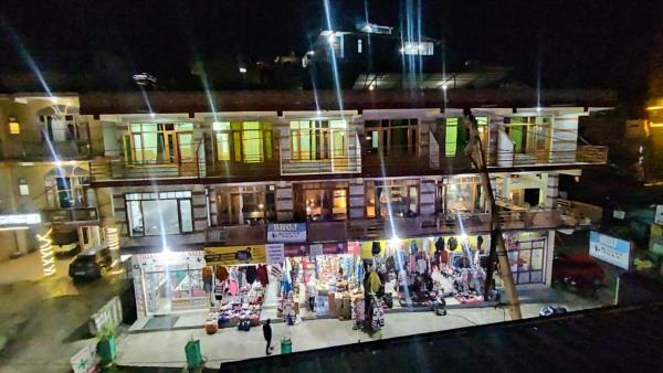 New Samy Cafe And Homestay - Kasol