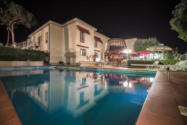 Hotel Kon Tiki - Castagneto Carducci