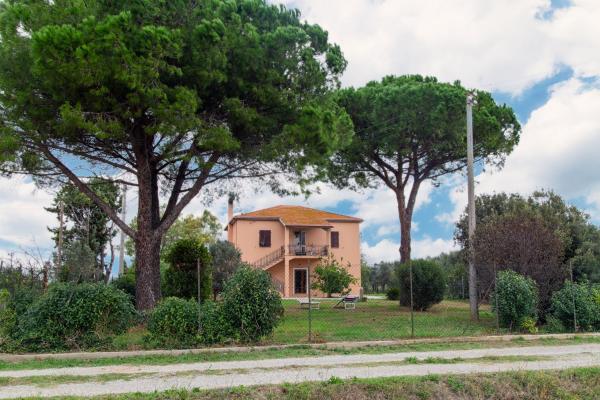 Villa Orta - Agriturismo Con Cucina Vegan, Plant-based Farmhouse - Follonica