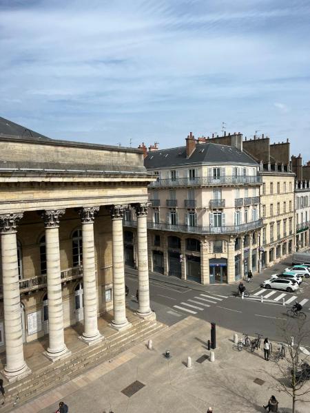 Le Théâtre : Centre Historique - Saint-Apollinaire