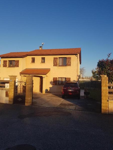 Grande Maison à Vaulx En Velin Carré De Soie - Bron