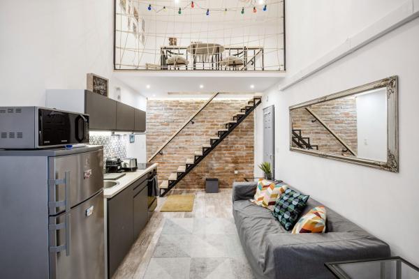 Lovely Apartment With Mezzanine Near The Danube - Budapest